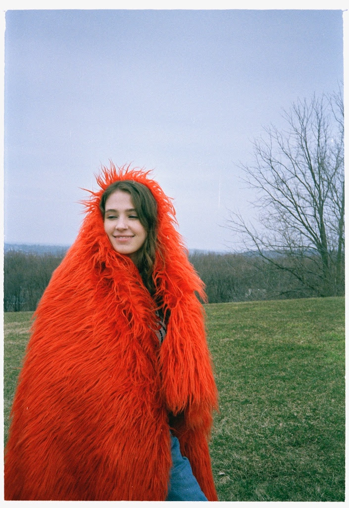 Clairo Debuts "4EVER" Music Video and EP Details! - Stage Right Secrets