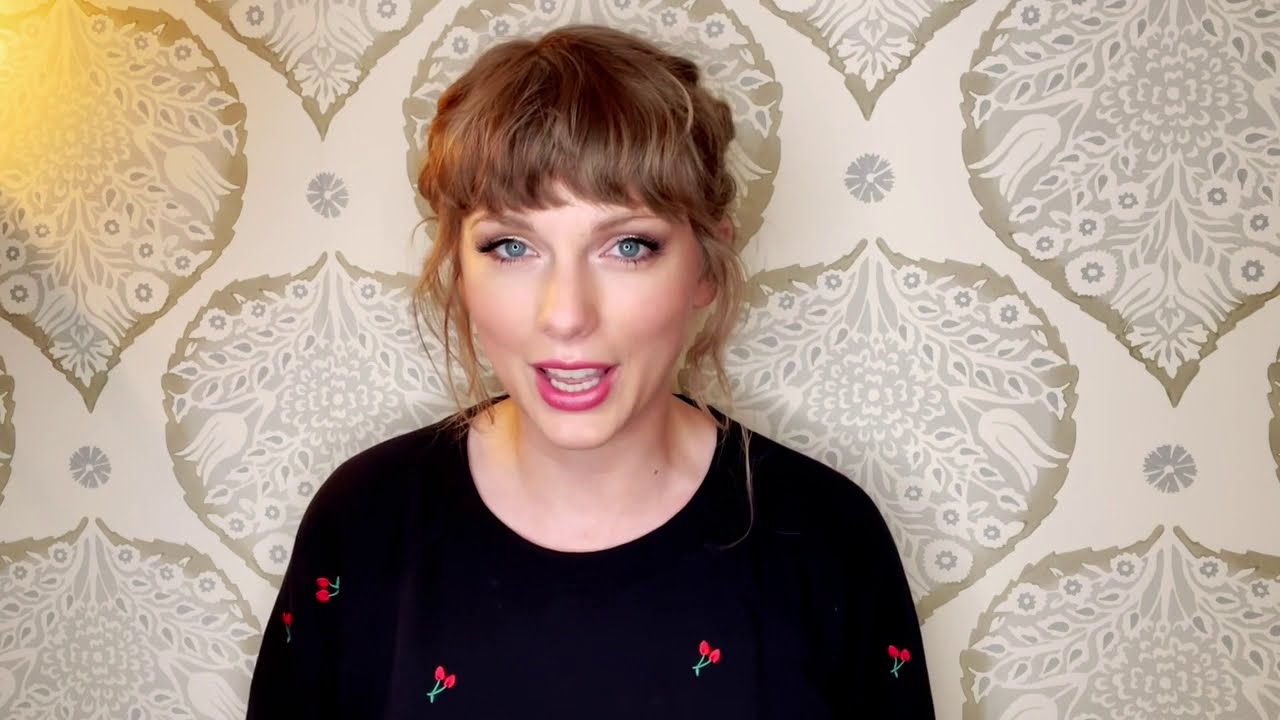 Taylor Swift Interview On 2021 Grammys: Video - Stage Right Secrets