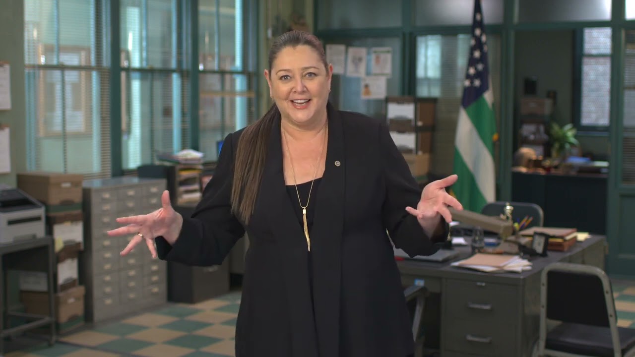 Camryn Manheim Interview On 'Law & Order' and Mariska Hargitay: VIDEO