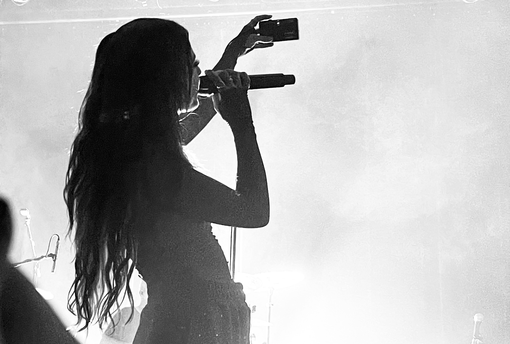 TOUR REVIEW | FLETCHER Gets Comfortable With Fans | Stage Right Secrets