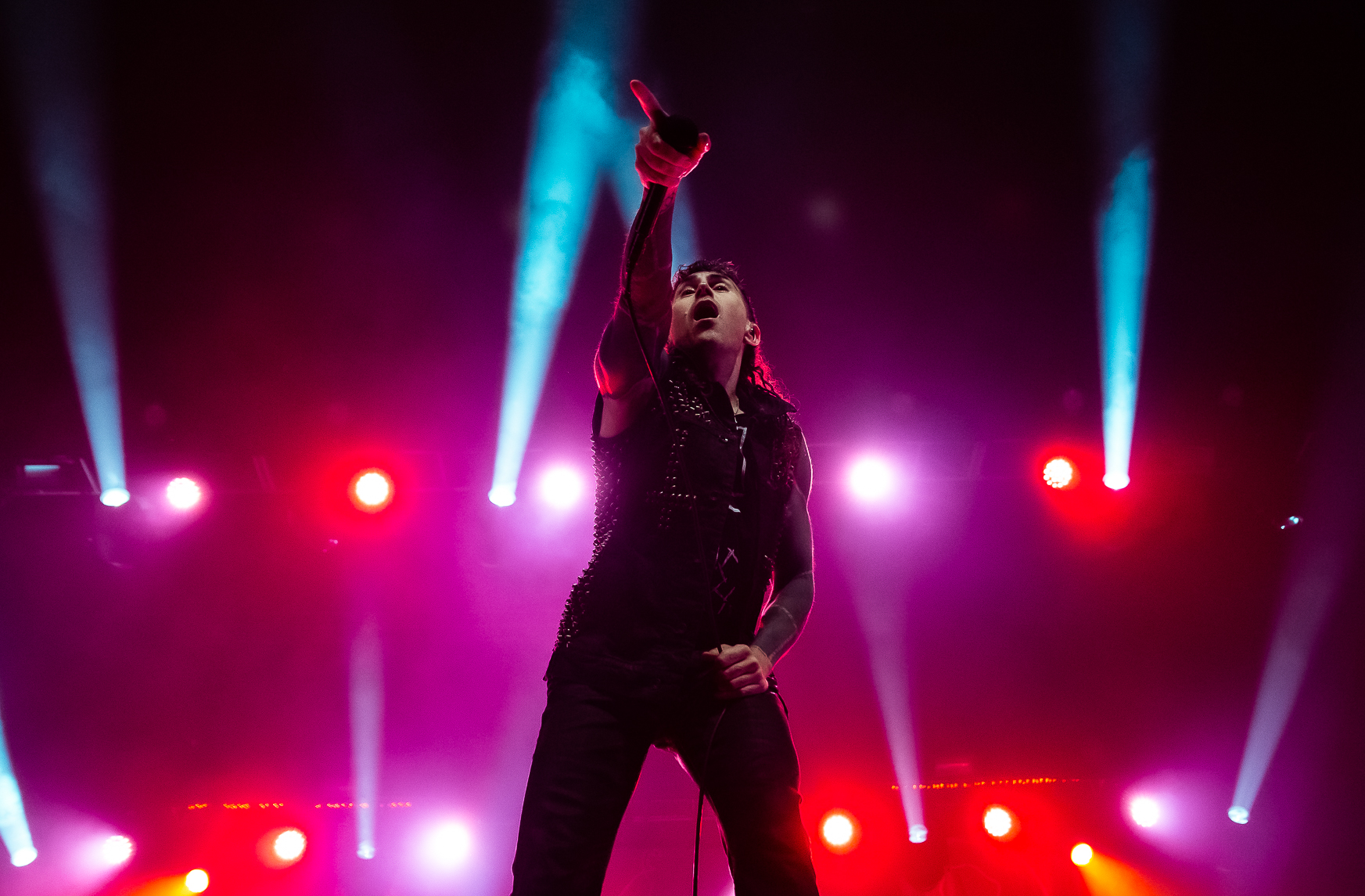AFI performs a sold-out show in Oakland | Stage Right Secrets